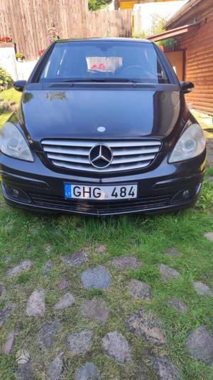 Black Mercedes-Benz B 180 2005 in Vilnius, with an engine capacity of 1.99 L and mileage of 353 thousand km for 1350 €, photo  on AUTOMOTO.COM.LV