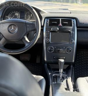 Black Mercedes-Benz B 180 2006 in Riga, with an engine capacity of 2.00 L and mileage of 250 thousand km for 2290 €, photo 7 on AUTOMOTO.COM.LV