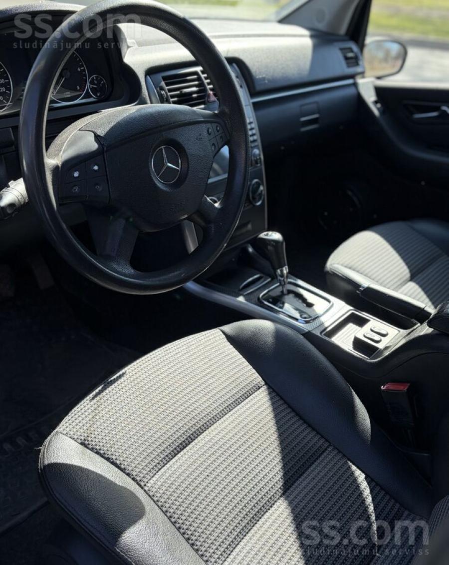 Black Mercedes-Benz B 180 2006 in Riga, with an engine capacity of 2.00 L and mileage of 250 thousand km for 2290 €, photo 10 on AUTOMOTO.COM.LV