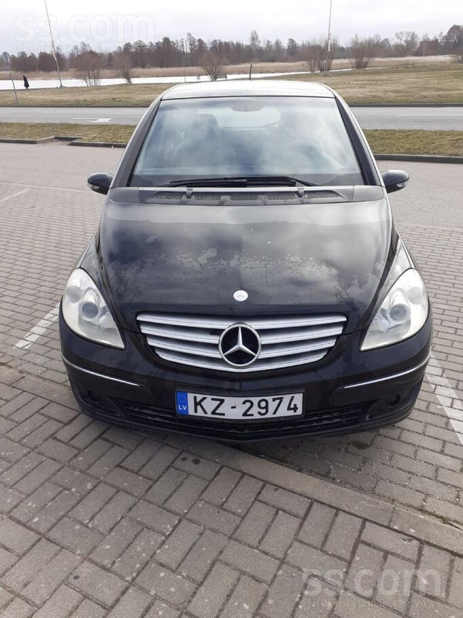 Черный Мерседес Б 180 2006 в Лиепая, объемом двигателя 1.90 л и пробегом 274 тыс. км за 1800 €, фото 1 на AUTOMOTO.COM.LV