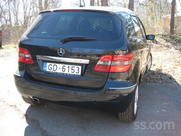 Melns Mercedes-Benz B 180 2006 Rīga, ar dzinēja tilpumu 2.00 L un nobraukumu 305 tūkst. km par 2500 €, foto 3 vietnē AUTOMOTO.COM.LV