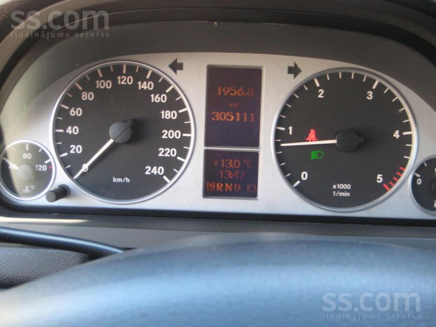 Black Mercedes-Benz B 180 2006 in Riga, with an engine capacity of 2.00 L and mileage of 305 thousand km for 2500 €, photo 11 on AUTOMOTO.COM.LV