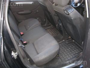 Black Mercedes-Benz B 180 2006 in Riga, with an engine capacity of 2.00 L and mileage of 305 thousand km for 2500 €, photo 14 on AUTOMOTO.COM.LV