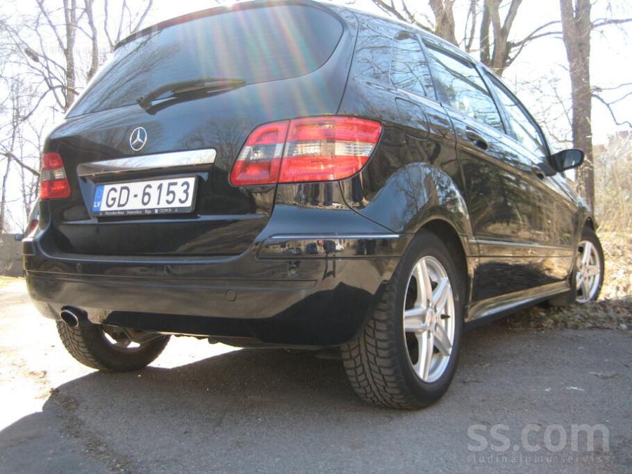 Black Mercedes-Benz B 180 2006 in Riga, with an engine capacity of 2.00 L and mileage of 305 thousand km for 2500 €, photo 16 on AUTOMOTO.COM.LV