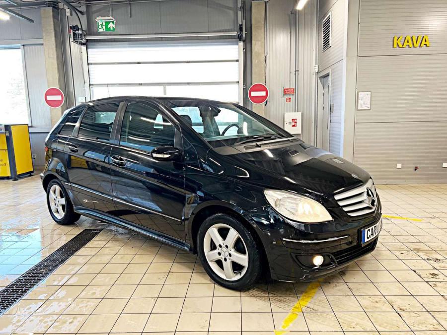 Melns Mercedes-Benz B 180 2007 Viļņa, ar dzinēja tilpumu 2.00 L un nobraukumu 320 tūkst. km par 2750 €, foto 1 vietnē AUTOMOTO.COM.LV