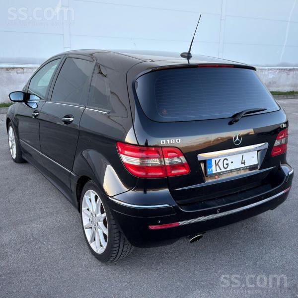 Black Mercedes-Benz B 180 2007 in Riga, with an engine capacity of 2.00 L and mileage of 278 thousand km for 3500 €, photo 3 on AUTOMOTO.COM.LV