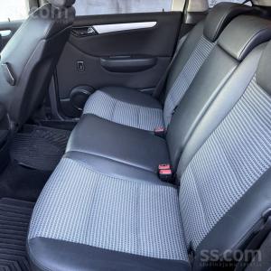 Melns Mercedes-Benz B 180 2007 Rīga, ar dzinēja tilpumu 2.00 L un nobraukumu 278 tūkst. km par 3500 €, foto 7 vietnē AUTOMOTO.COM.LV