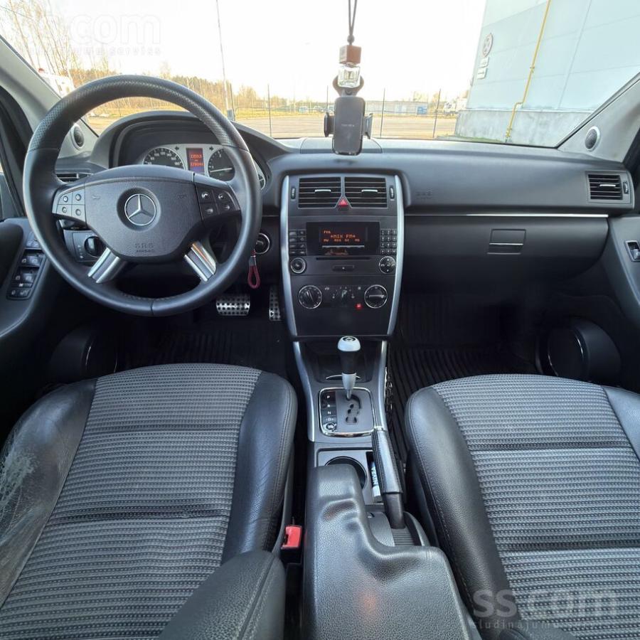 Melns Mercedes-Benz B 180 2007 Rīga, ar dzinēja tilpumu 2.00 L un nobraukumu 278 tūkst. km par 3500 €, foto 8 vietnē AUTOMOTO.COM.LV