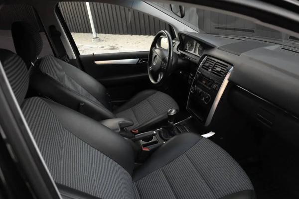 Melns Mercedes-Benz B 180 2007 Jelgava, ar dzinēja tilpumu 2.00 L un nobraukumu 330 tūkst. km par 1900 €, foto 8 vietnē AUTOMOTO.COM.LV