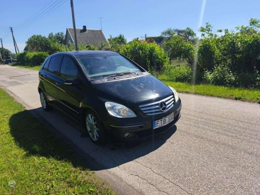 Black Mercedes-Benz B 180 2007 in Kedainiai, with an engine capacity of 2.00 L and mileage of 224 thousand km for 1849 €, photo 5 on AUTOMOTO.COM.LV