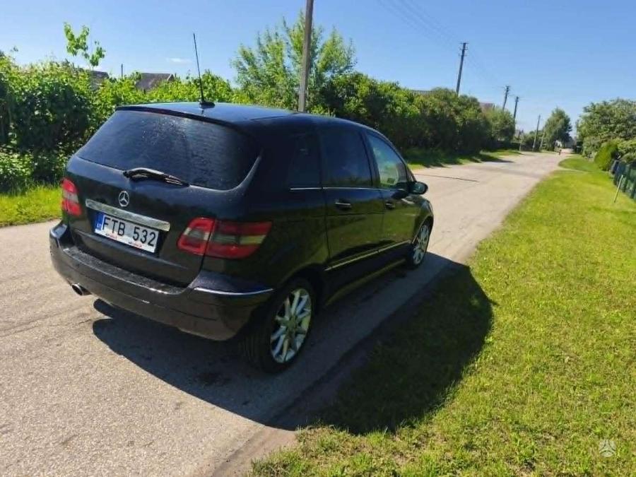 Black Mercedes-Benz B 180 2007 in Kedainiai, with an engine capacity of 2.00 L and mileage of 224 thousand km for 1849 €, photo 6 on AUTOMOTO.COM.LV
