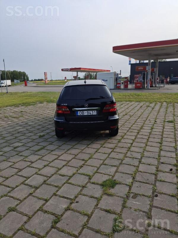Melns Mercedes-Benz B 180 2007 Bauska, ar dzinēja tilpumu 2.00 L un nobraukumu 346 tūkst. km par 1500 €, foto 4 vietnē AUTOMOTO.COM.LV