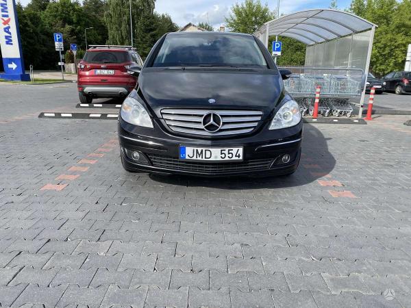 Melns Mercedes-Benz B 180 2007 Viļņa, ar dzinēja tilpumu 1.99 L un nobraukumu 390 tūkst. km par 1900 €, foto 3 vietnē AUTOMOTO.COM.LV
