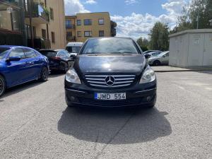 Black Mercedes-Benz B 180 2007 in Vilnius, with an engine capacity of 1.99 L and mileage of 393 thousand km for 1850 €, photo 5 on AUTOMOTO.COM.LV