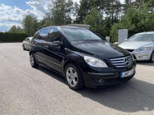 Black Mercedes-Benz B 180 2007 in Vilnius, with an engine capacity of 1.99 L and mileage of 393 thousand km for 1850 €, photo 6 on AUTOMOTO.COM.LV