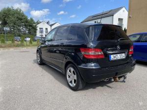 Black Mercedes-Benz B 180 2007 in Vilnius, with an engine capacity of 1.99 L and mileage of 393 thousand km for 1850 €, photo 10 on AUTOMOTO.COM.LV