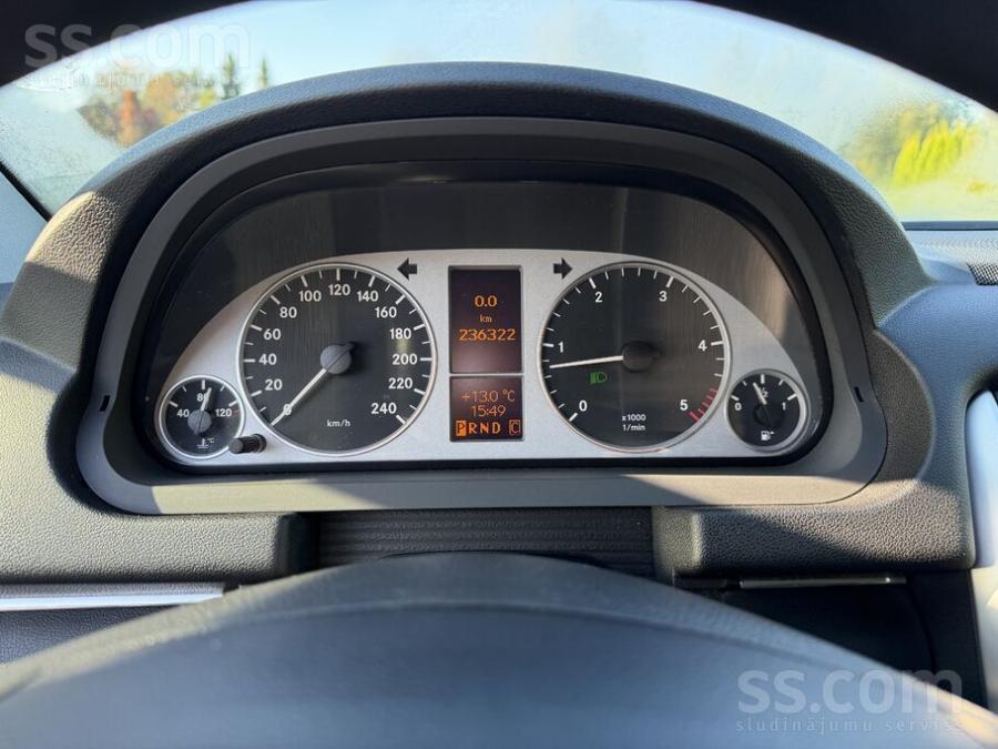 Melns Mercedes-Benz B 180 2007 Rīga, ar dzinēja tilpumu 2.00 L un nobraukumu 236 tūkst. km par 4000 €, foto 12 vietnē AUTOMOTO.COM.LV