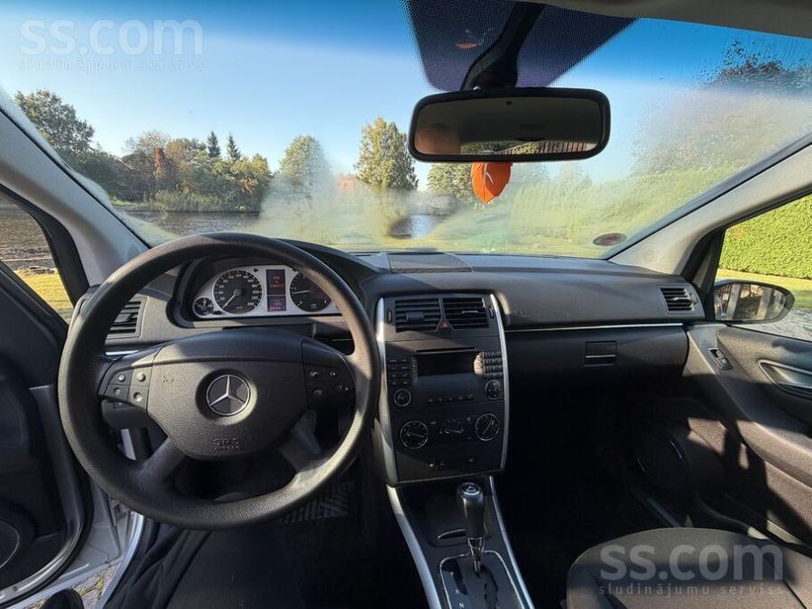 Melns Mercedes-Benz B 180 2007 Rīga, ar dzinēja tilpumu 2.00 L un nobraukumu 236 tūkst. km par 4000 €, foto 13 vietnē AUTOMOTO.COM.LV