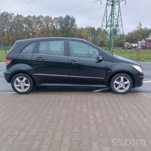 Черный Мерседес Б 180 2007 в Рига, объемом двигателя 2.00 л и пробегом 242 тыс. км за 1950 €, фото 6 на AUTOMOTO.COM.LV