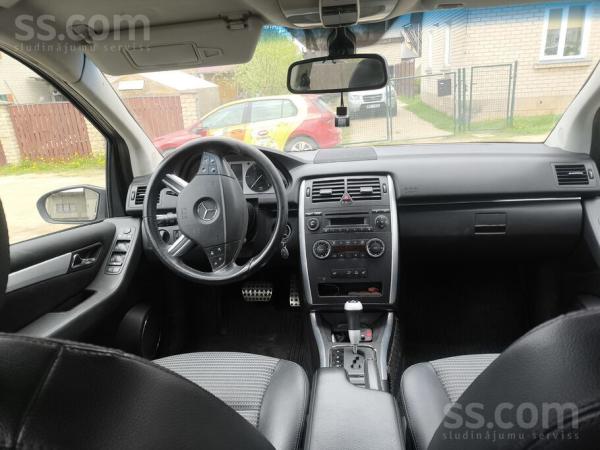 Melns Mercedes-Benz B 180 2008 Rēzekne, ar dzinēja tilpumu 2.00 L un nobraukumu 240 tūkst. km par 8250 €, foto 3 vietnē AUTOMOTO.COM.LV