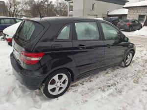 Melns Mercedes-Benz B 180 2008 Panevēža, ar dzinēja tilpumu 2.00 L un nobraukumu 242 tūkst. km par 2290 €, foto 5 vietnē AUTOMOTO.COM.LV