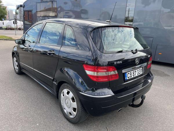 Black Mercedes-Benz B 180 2008 in Utena, with an engine capacity of 1.80 L and mileage of 360 thousand km for 1850 €, photo 3 on AUTOMOTO.COM.LV