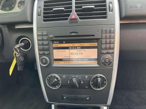 Black Mercedes-Benz B 180 2008 in Vilnius, with an engine capacity of 1.80 L and mileage of 360 thousand km for 1850 €, photo 11 on AUTOMOTO.COM.LV