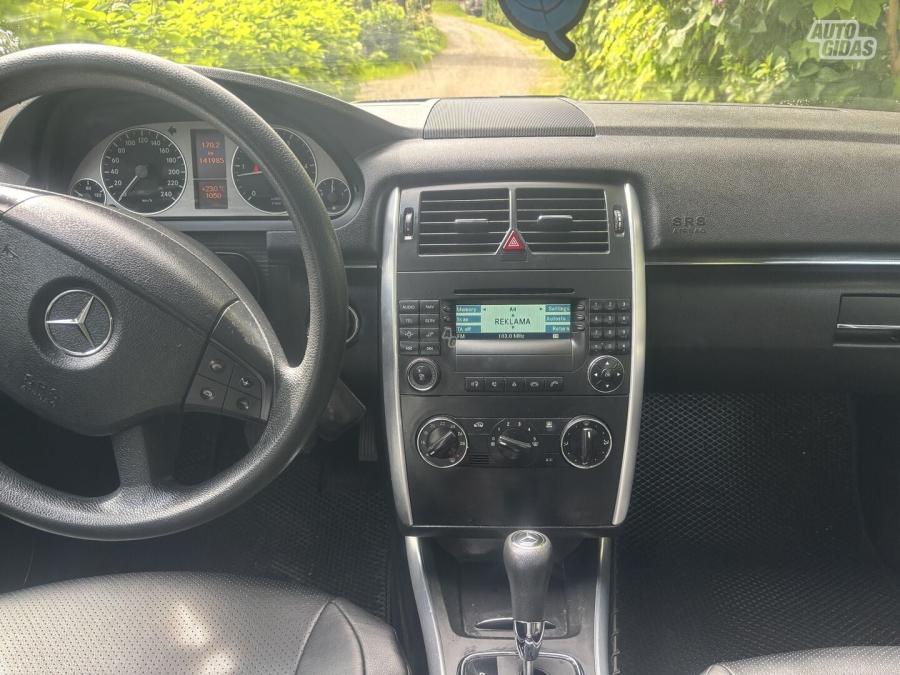 Melns Mercedes-Benz B 180 2008 Telšiai, ar dzinēja tilpumu 1.80 L un nobraukumu 142 tūkst. km par 2100 €, foto 10 vietnē AUTOMOTO.COM.LV
