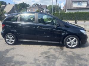 Melns Mercedes-Benz B 180 2008 Telšiai, ar dzinēja tilpumu 1.80 L un nobraukumu 142 tūkst. km par 2100 €, foto 4 vietnē AUTOMOTO.COM.LV