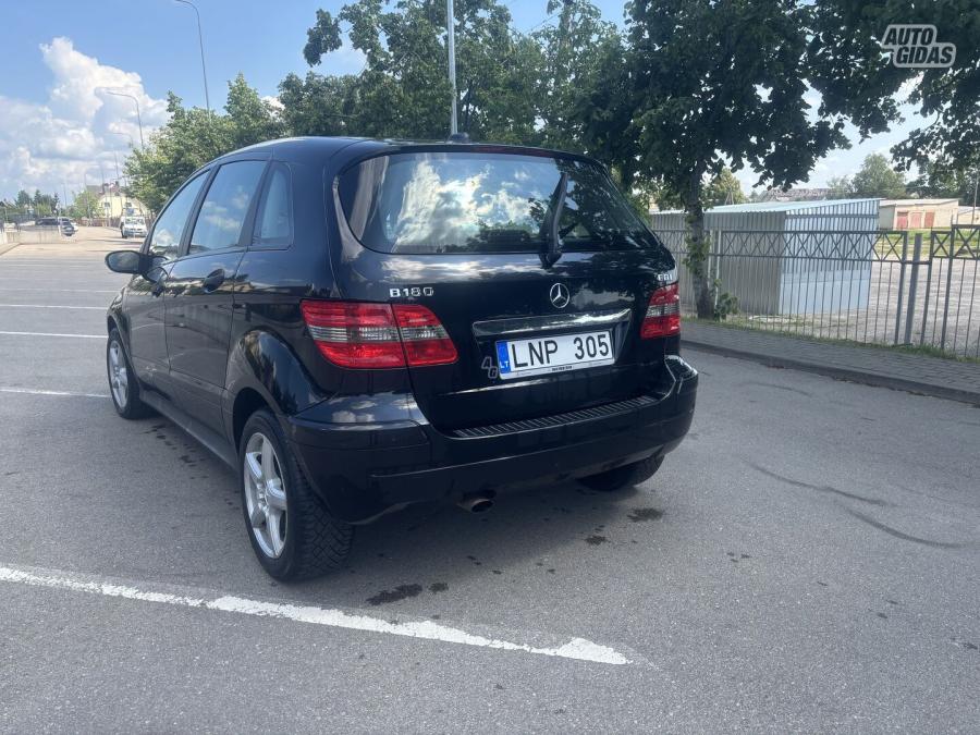Melns Mercedes-Benz B 180 2008 Telšiai, ar dzinēja tilpumu 1.80 L un nobraukumu 142 tūkst. km par 2100 €, foto 5 vietnē AUTOMOTO.COM.LV