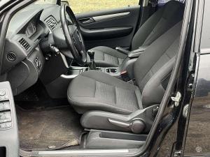 Black Mercedes-Benz B 180 2009 in Alytus, with an engine capacity of 1.99 L and mileage of 275 thousand km for 1950 €, photo 12 on AUTOMOTO.COM.LV