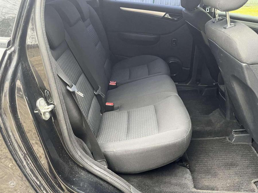 Black Mercedes-Benz B 180 2009 in Alytus, with an engine capacity of 1.99 L and mileage of 275 thousand km for 1950 €, photo 20 on AUTOMOTO.COM.LV