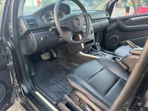 Black Mercedes-Benz B 180 2009 in Vilnius, with an engine capacity of 1.80 L and mileage of 287 thousand km for 2399 €, photo 10 on AUTOMOTO.COM.LV