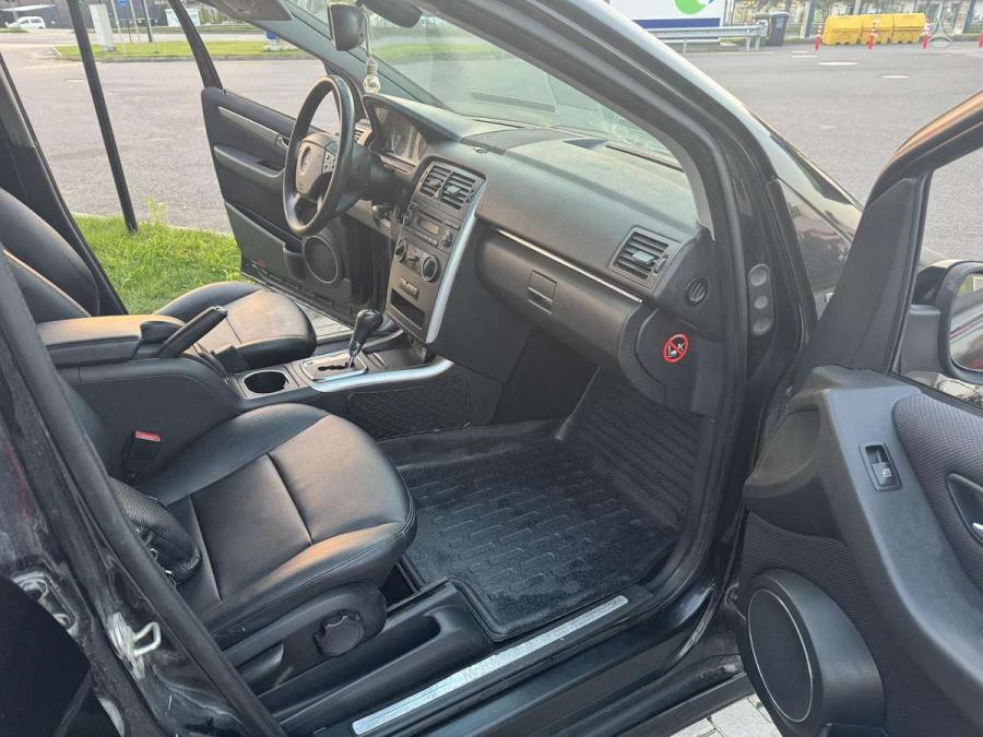 Black Mercedes-Benz B 180 2009 in Vilnius, with an engine capacity of 1.80 L and mileage of 287 thousand km for 2399 €, photo 14 on AUTOMOTO.COM.LV