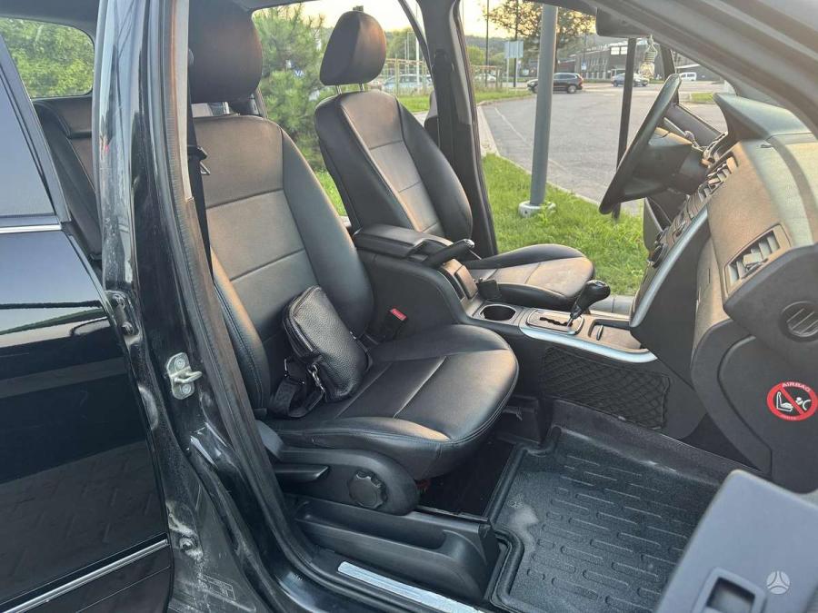 Black Mercedes-Benz B 180 2009 in Vilnius, with an engine capacity of 1.80 L and mileage of 287 thousand km for 2399 €, photo 15 on AUTOMOTO.COM.LV