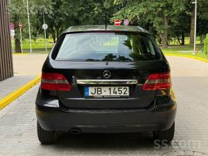 Black Mercedes-Benz B 180 2010 in Riga, with an engine capacity of 2.00 L and mileage of 0 thousand km for 2390 €, photo 9 on AUTOMOTO.COM.LV