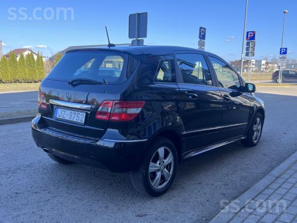 Melns Mercedes-Benz B 180 2010 Rīga, ar dzinēja tilpumu 2.00 L un nobraukumu 260 tūkst. km par 2300 €, foto 4 vietnē AUTOMOTO.COM.LV