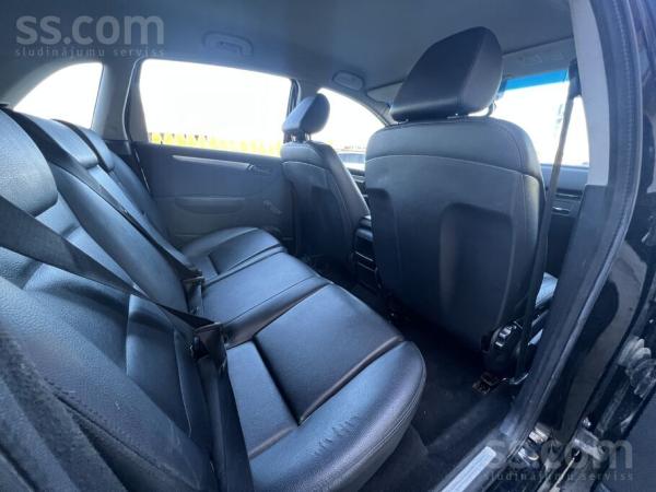 Melns Mercedes-Benz B 180 2010 Rīga, ar dzinēja tilpumu 2.00 L un nobraukumu 260 tūkst. km par 2300 €, foto 8 vietnē AUTOMOTO.COM.LV
