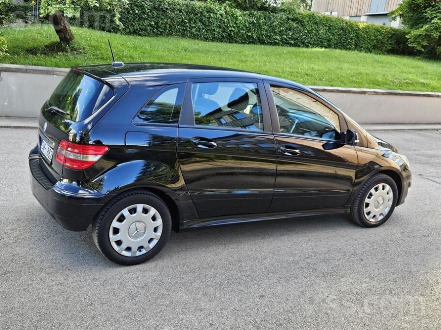 Melns Mercedes-Benz B 180 2010 Jēkabpils, ar dzinēja tilpumu 2.00 L un nobraukumu 242 tūkst. km par 4490 €, foto 7 vietnē AUTOMOTO.COM.LV