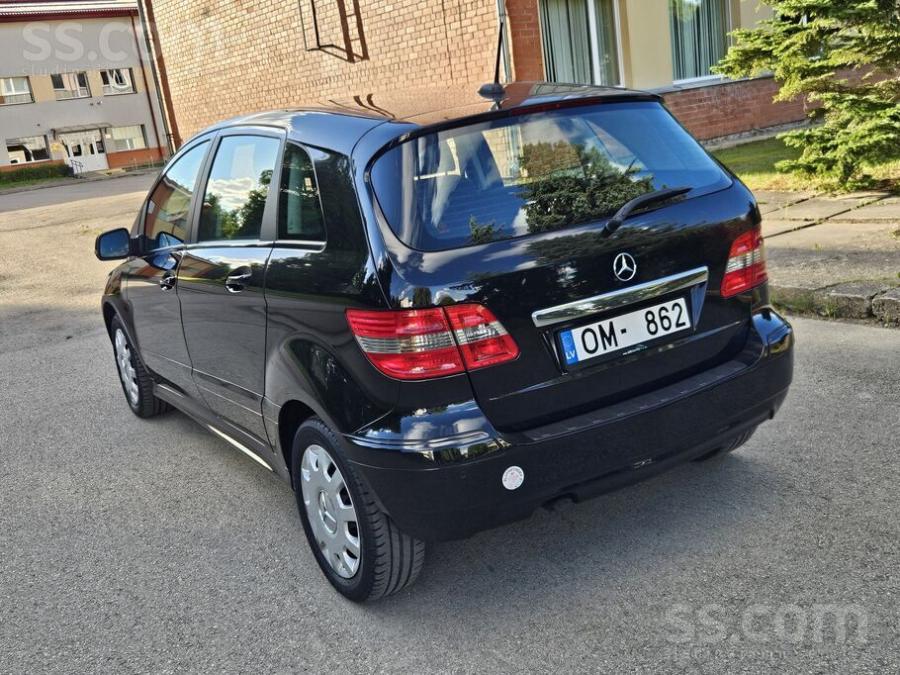 Melns Mercedes-Benz B 180 2010 Jēkabpils, ar dzinēja tilpumu 2.00 L un nobraukumu 242 tūkst. km par 4490 €, foto 10 vietnē AUTOMOTO.COM.LV