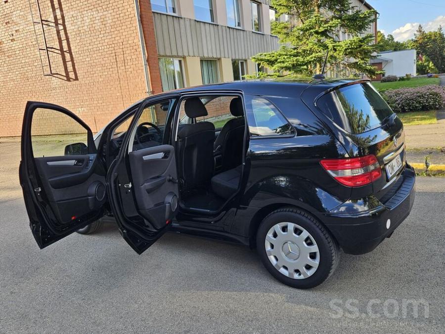 Melns Mercedes-Benz B 180 2010 Jēkabpils, ar dzinēja tilpumu 2.00 L un nobraukumu 242 tūkst. km par 4490 €, foto 17 vietnē AUTOMOTO.COM.LV