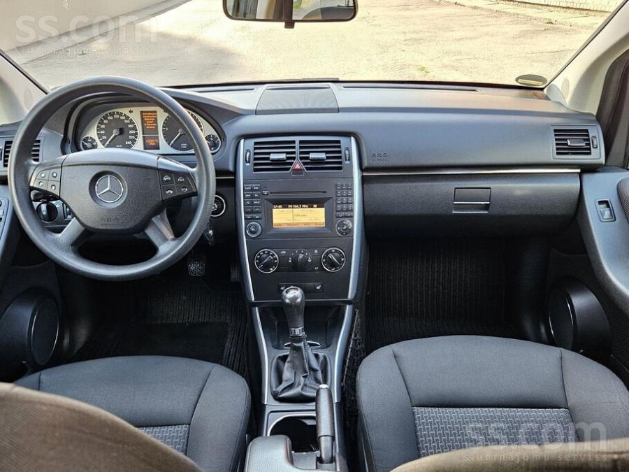 Melns Mercedes-Benz B 180 2010 Jēkabpils, ar dzinēja tilpumu 2.00 L un nobraukumu 242 tūkst. km par 4490 €, foto 22 vietnē AUTOMOTO.COM.LV