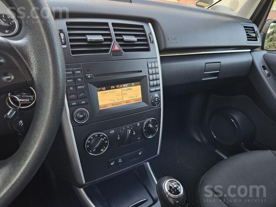 Melns Mercedes-Benz B 180 2010 Jēkabpils, ar dzinēja tilpumu 2.00 L un nobraukumu 242 tūkst. km par 4490 €, foto 26 vietnē AUTOMOTO.COM.LV