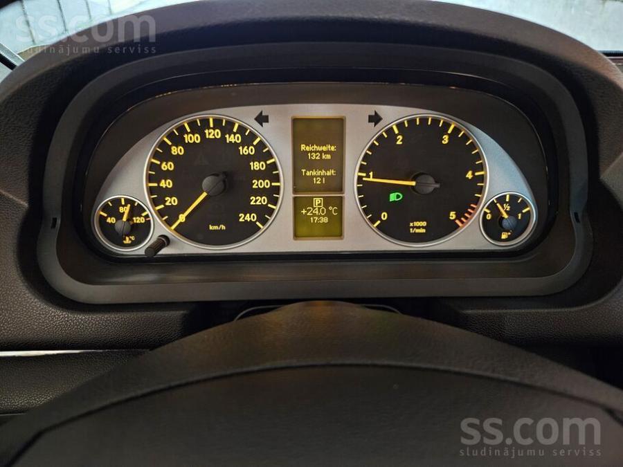 Melns Mercedes-Benz B 180 2010 Jēkabpils, ar dzinēja tilpumu 2.00 L un nobraukumu 242 tūkst. km par 4490 €, foto 27 vietnē AUTOMOTO.COM.LV