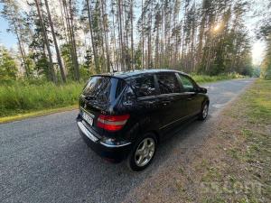 Melns Mercedes-Benz B 180 2010 Cēsis, ar dzinēja tilpumu 2.00 L un nobraukumu 283 tūkst. km par 3450 €, foto 5 vietnē AUTOMOTO.COM.LV