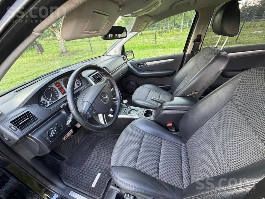 Melns Mercedes-Benz B 180 2010 Cēsis, ar dzinēja tilpumu 2.00 L un nobraukumu 283 tūkst. km par 3450 €, foto 9 vietnē AUTOMOTO.COM.LV