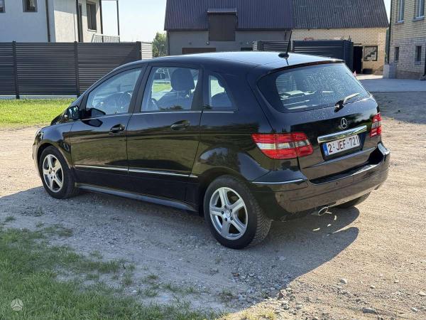 Melns Mercedes-Benz B 180 2010 Kauņa, ar dzinēja tilpumu 2.00 L un nobraukumu 275 tūkst. km par 3000 €, foto 7 vietnē AUTOMOTO.COM.LV