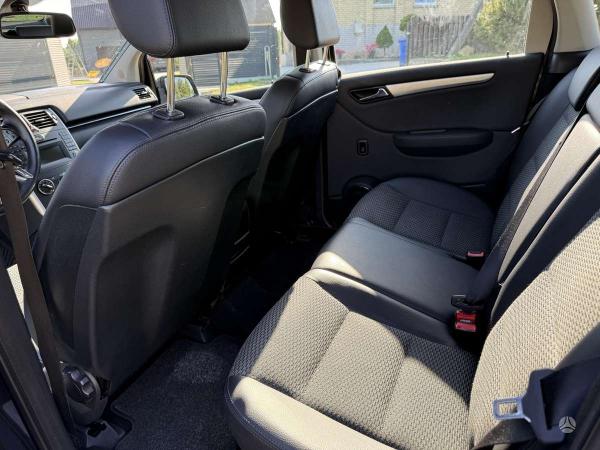 Melns Mercedes-Benz B 180 2010 Kauņa, ar dzinēja tilpumu 2.00 L un nobraukumu 275 tūkst. km par 3000 €, foto 9 vietnē AUTOMOTO.COM.LV