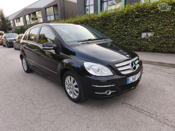 Melns Mercedes-Benz B 180 2010 Kauņa, ar dzinēja tilpumu 2.00 L un nobraukumu 260 tūkst. km par 2900 €, foto 5 vietnē AUTOMOTO.COM.LV
