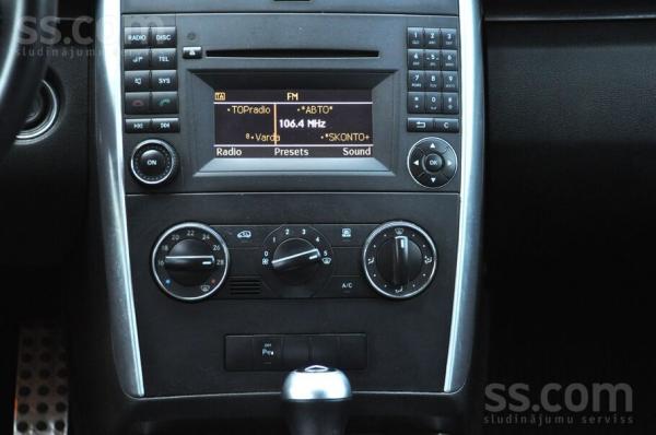 Black Mercedes-Benz B 180 2010 in Riga, with an engine capacity of 2.00 L and mileage of 284 thousand km for 3250 €, photo 10 on AUTOMOTO.COM.LV